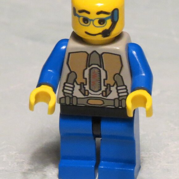 Lego | Toys | Lego Space Life On Mars Assistant Minifigure Astronautno ...